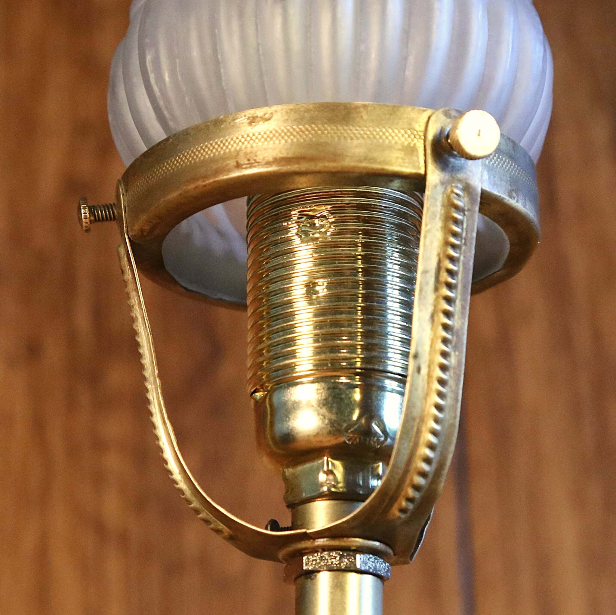Lampe à poser Art Déco style brocante