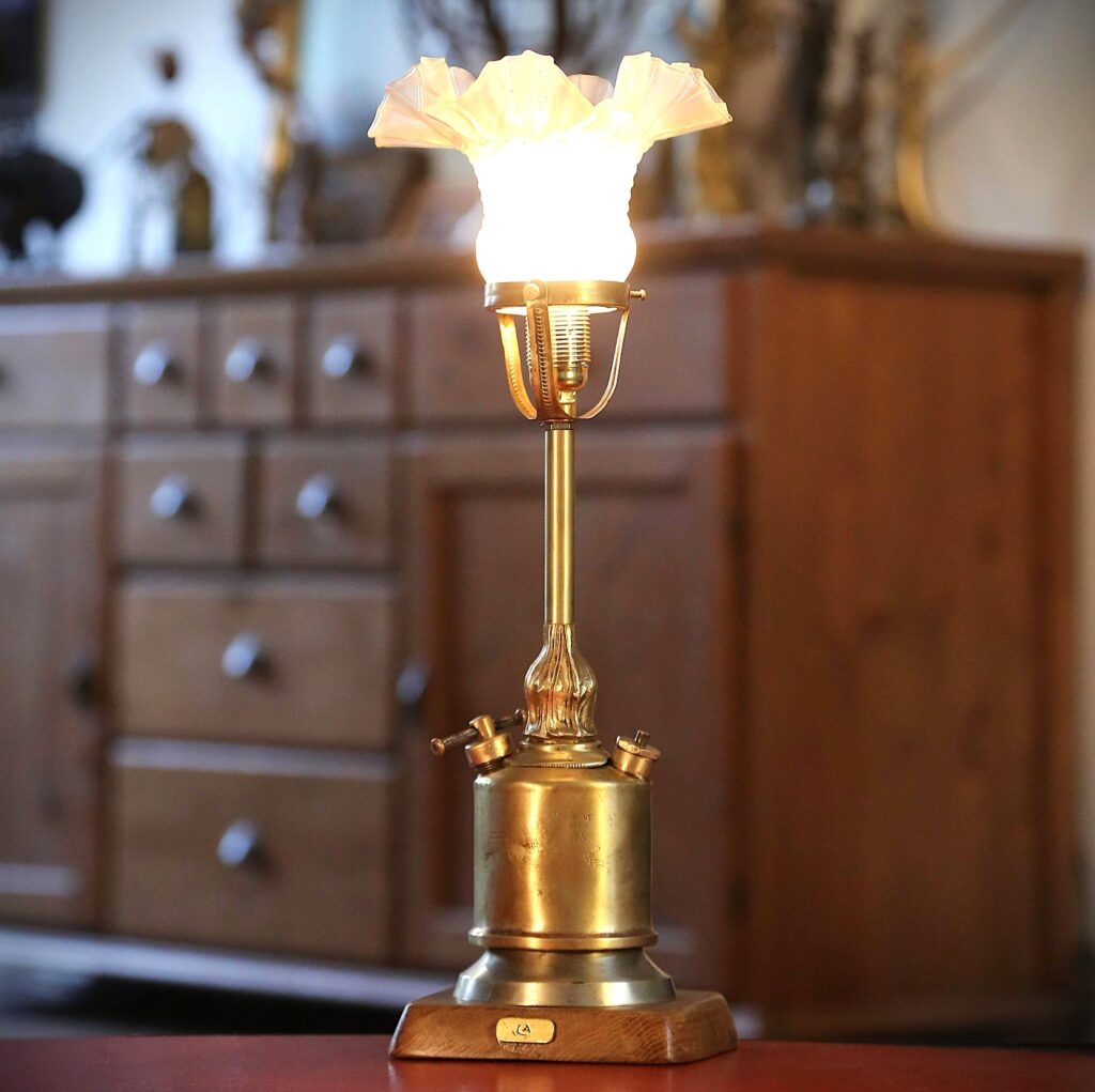 Lampe à poser Art Déco style brocante